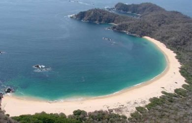 Bahía Riscalillo - Conoce Bahías de Huatulco, Oaxaca, México